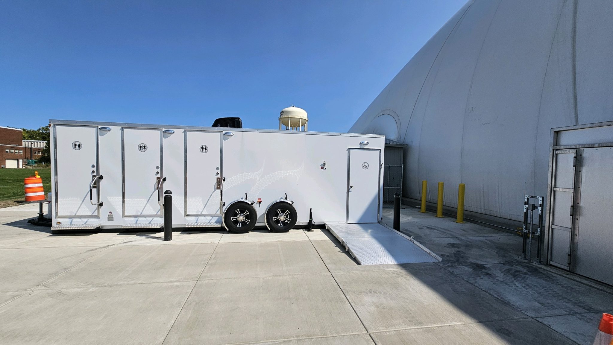 ADA Campus & University Trailers | Mobile Classroom Solutions